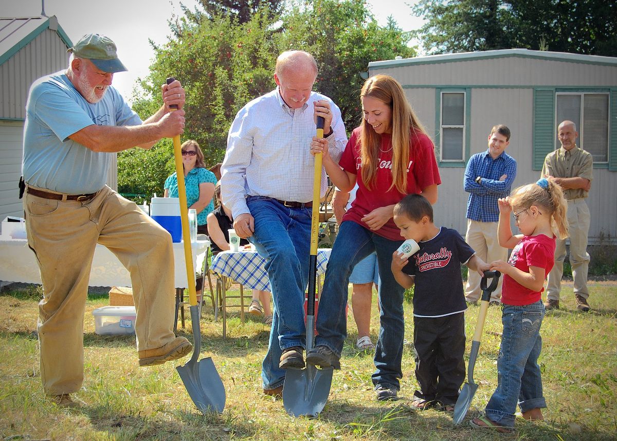 given-family-009_0191 - Palouse Habitat for Humanity