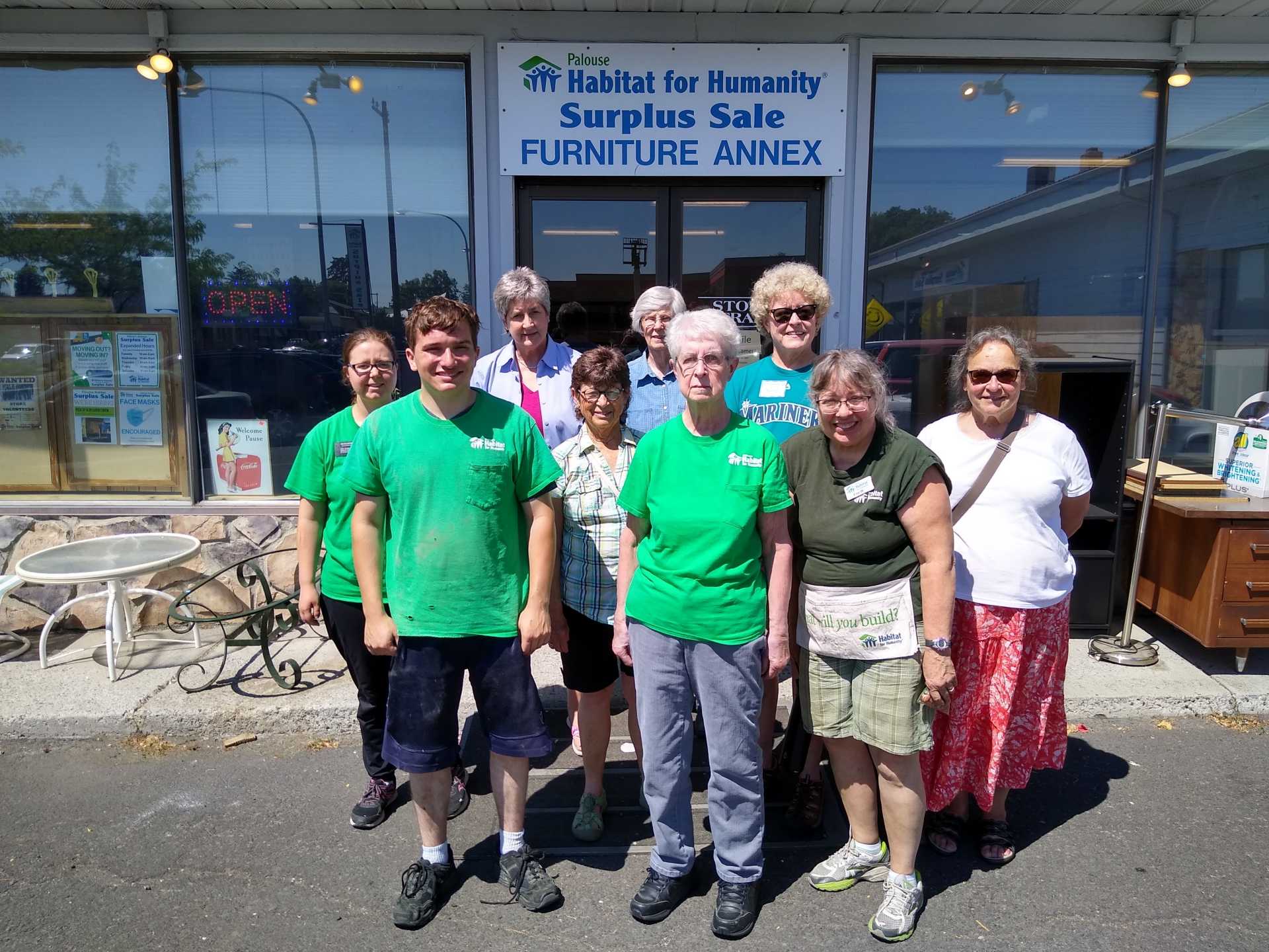 PHFH Surplus Store Volunteers 2022 - Palouse Habitat for Humanity